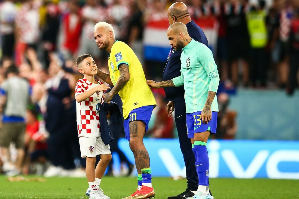 Simpatičen prizor: Perišićev sin Leo tolažil Neymarja - Sportklub
