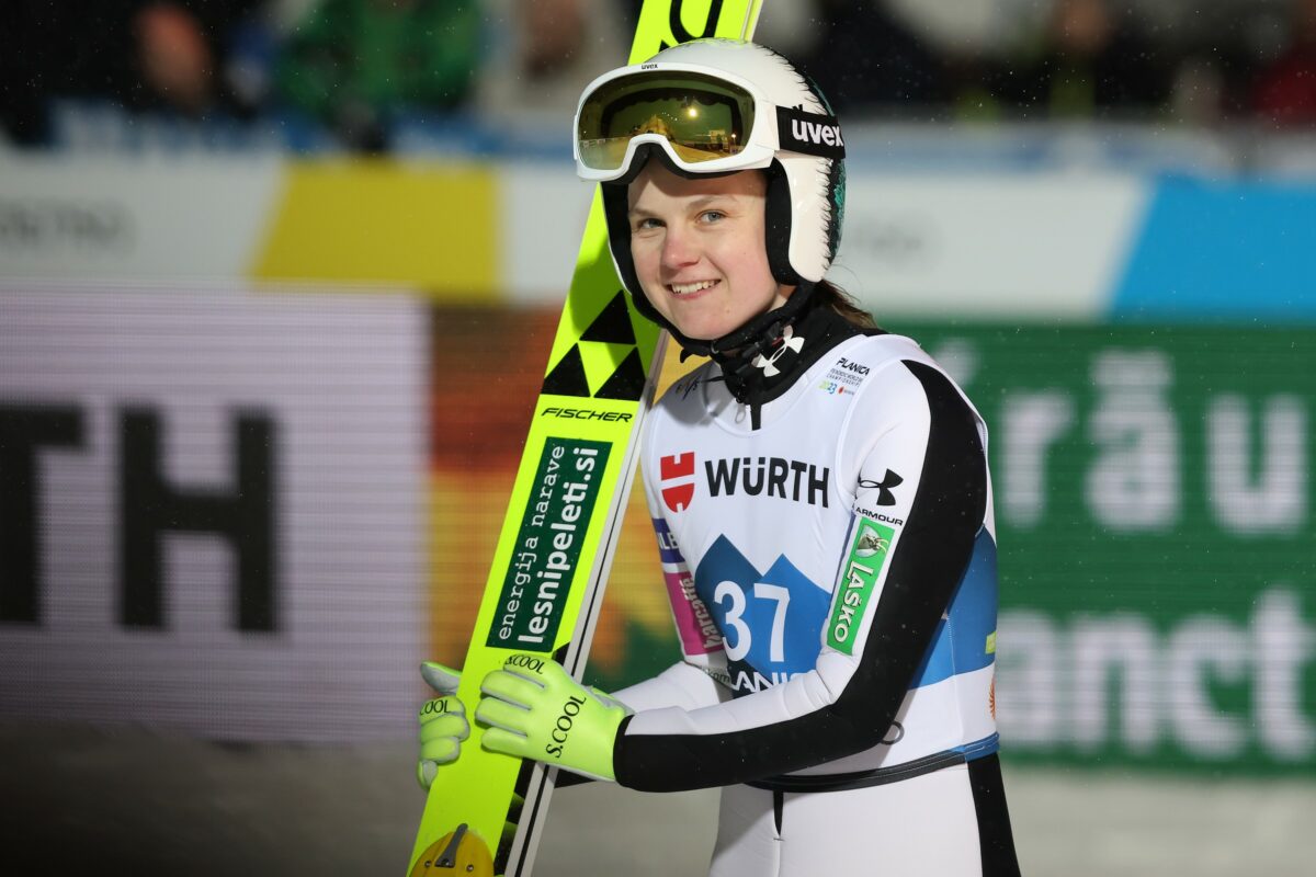 Ema Klinec v Vikersundu kar dvakrat čez 200 metrov - Sportklub