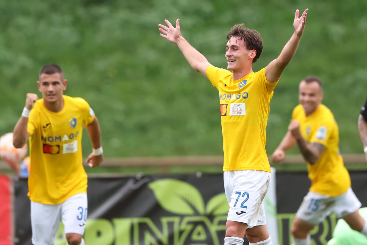Spektakularen zadetek napadalca Brava! (VIDEO) - Sportklub