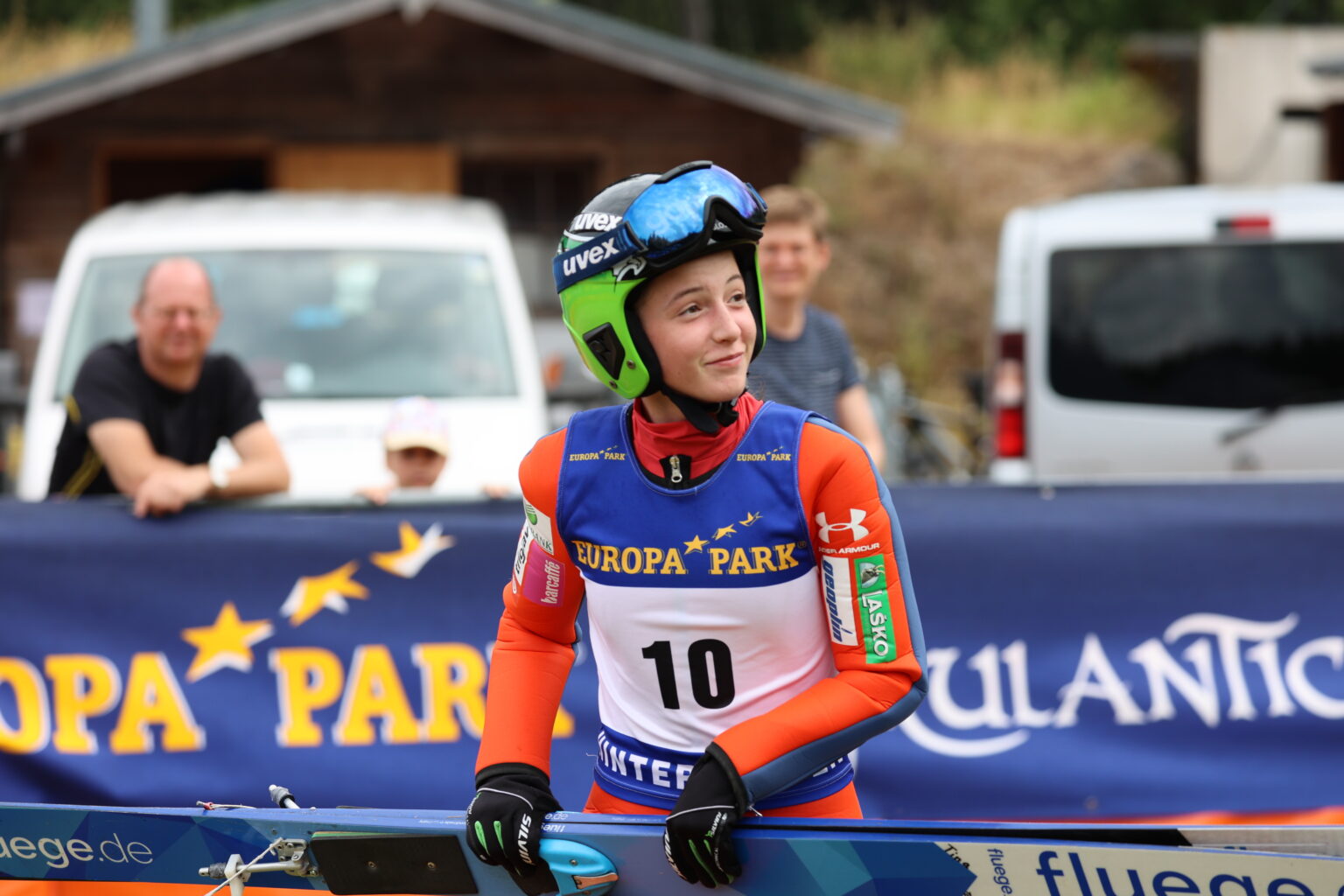 Komaj 15 let, pa že šampionski pedigre: Tina Erzar slavi na Norveškem ...