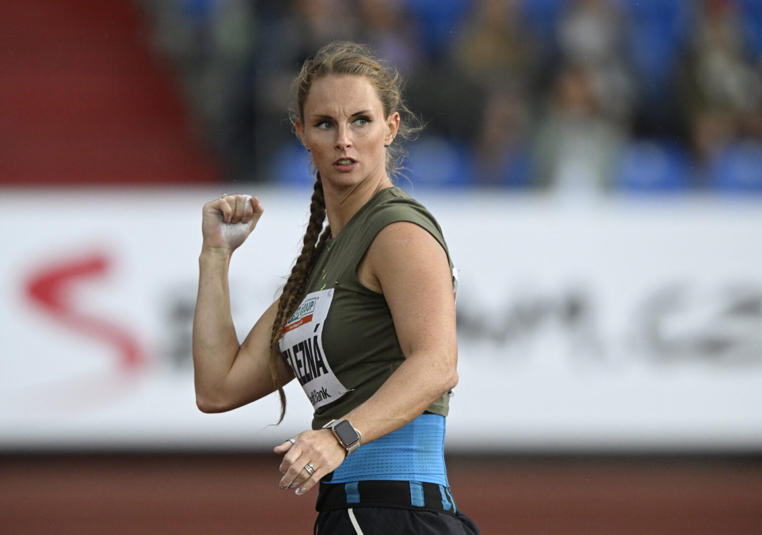Ne hči, to je 27 let mlajša žena legende svetovne atletike - Sportklub