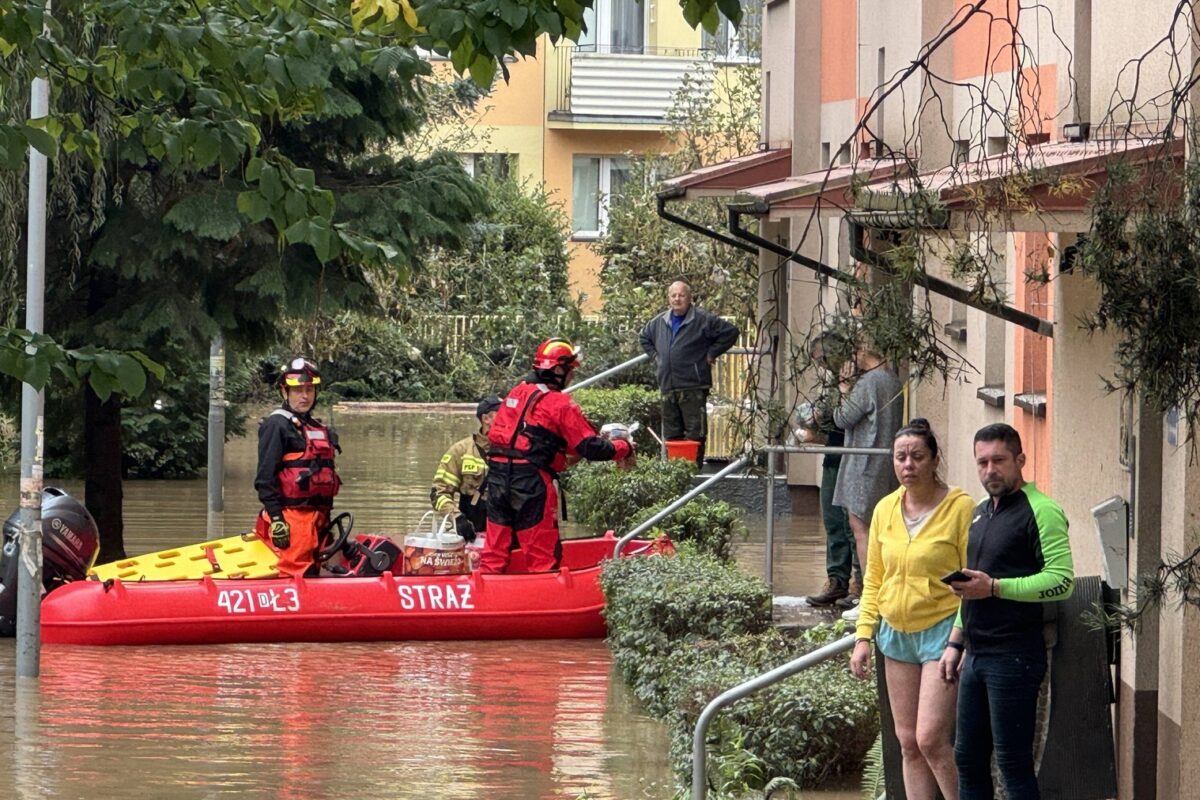 Poljsko mesto pod vodo, eden izmed igralcev se ne javlja - Sportklub