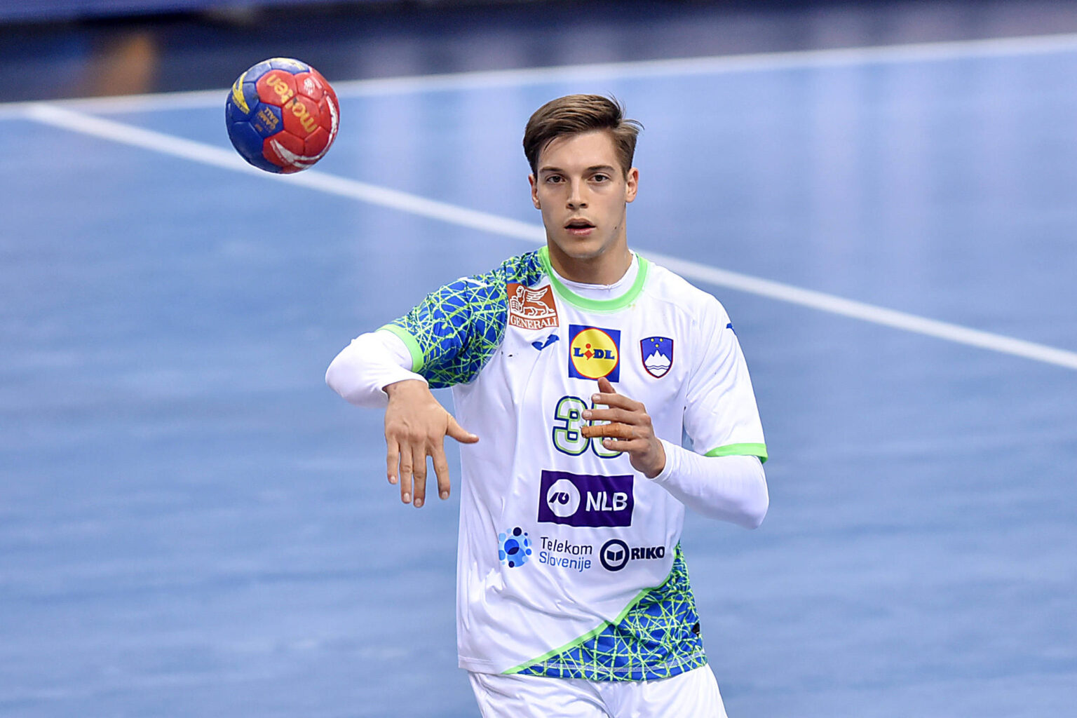 Zormanova Slovenija tik pred EP zaprla usta kritikom - Sportklub