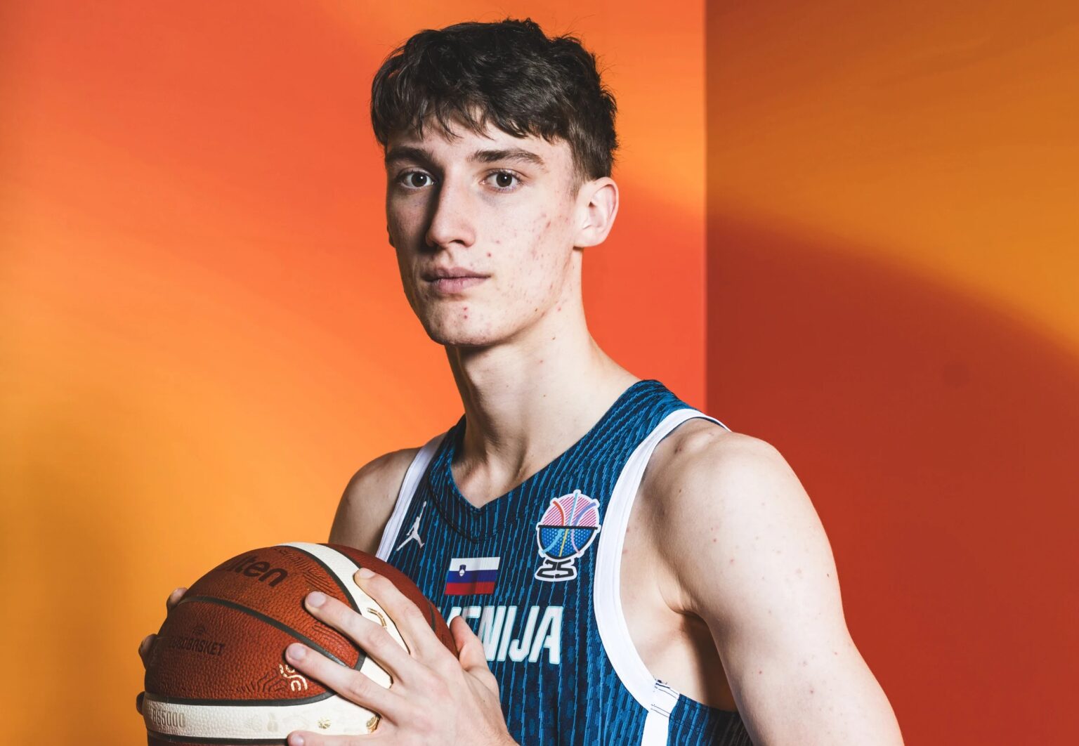 Pred meseci v šolski ekipi, zdaj na EuroBasketu - Sportklub