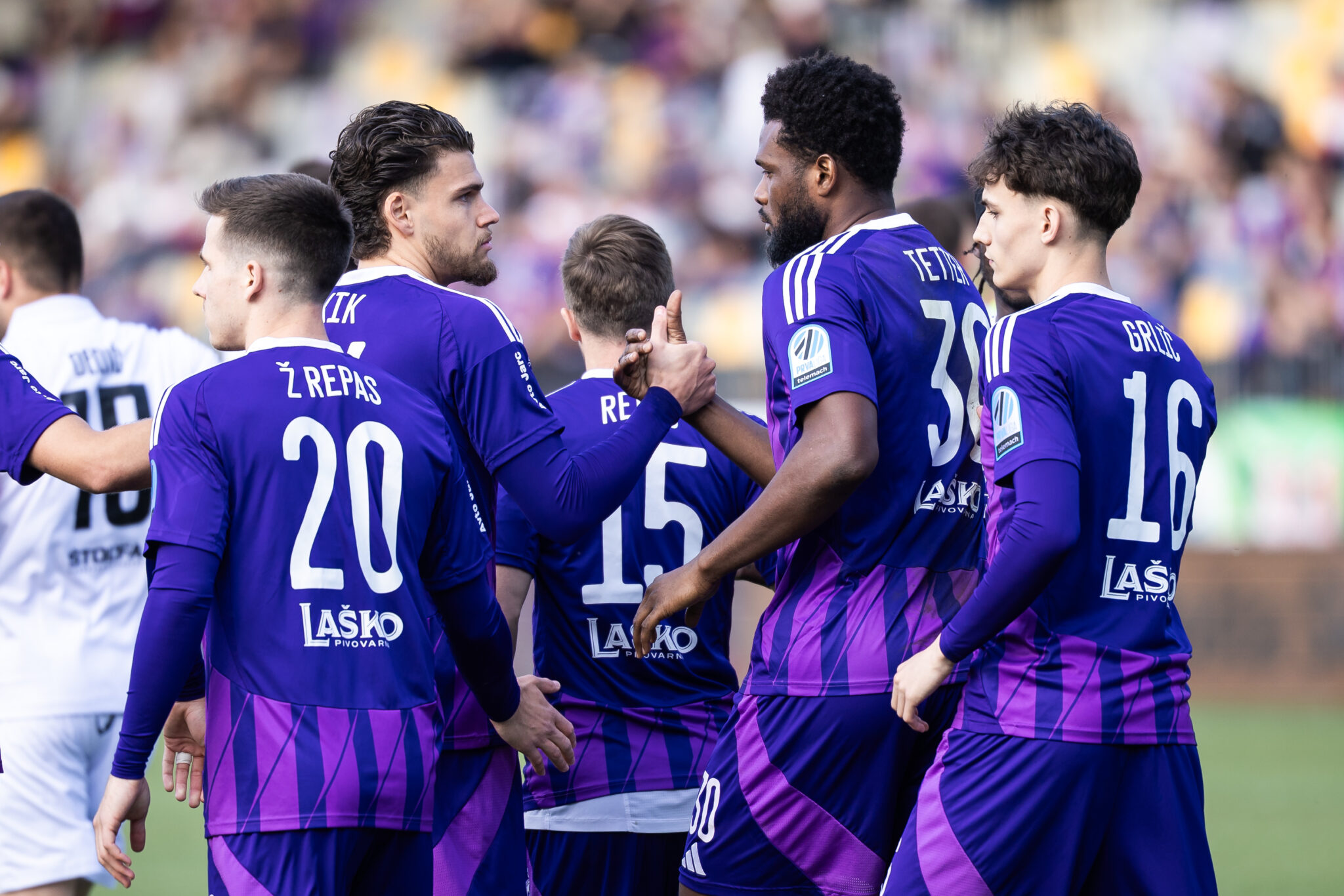 Razkrivamo: to je prvi kandidat za novega trenerja NK Maribor