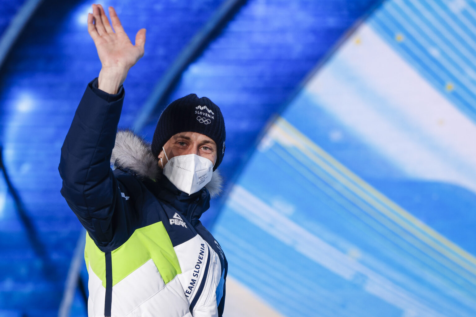 Peter Prevc z nasvetom za brata Domna in sestro Niko - Sportklub