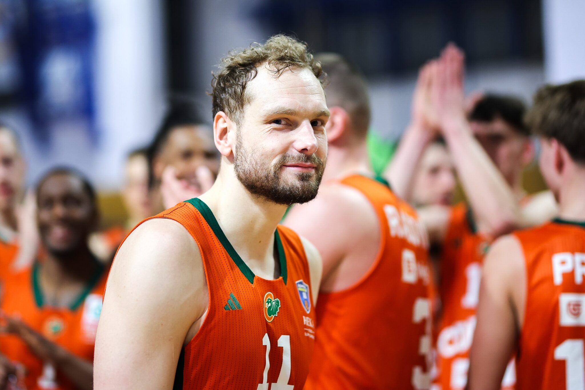 Kapetan je hitro odložil pokal - Sportklub